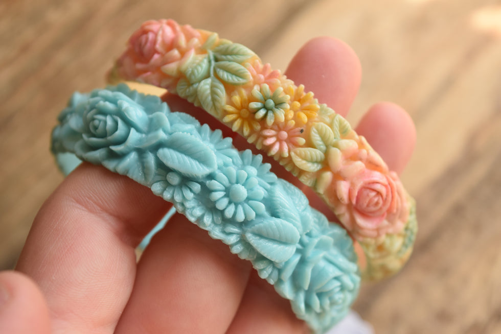 Vintage Floral Celluloid Bangle Bracelet - 1930's 1940's – YournNonce