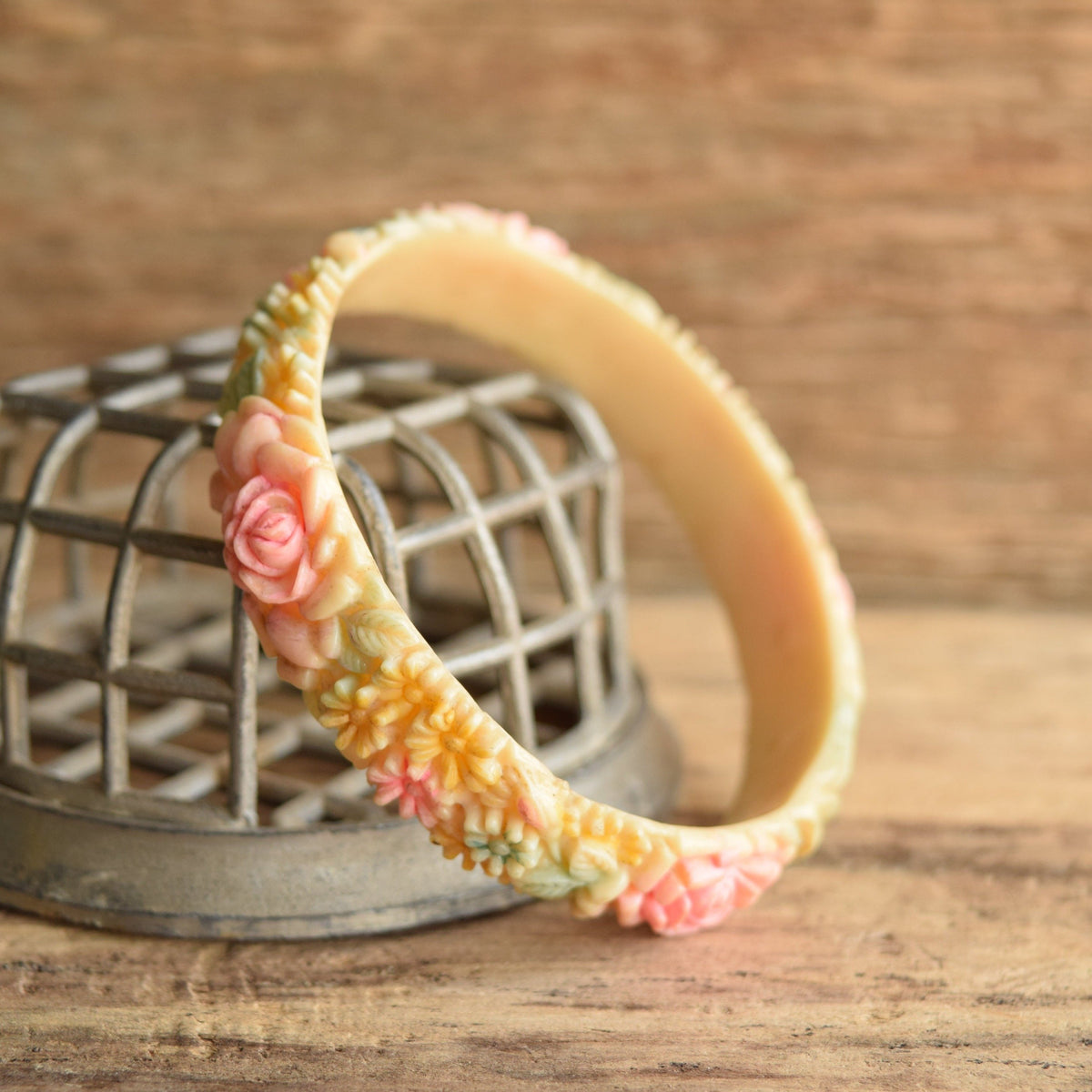 Vintage Floral Celluloid Bangle Bracelet - 1930's 1940's – YournNonce